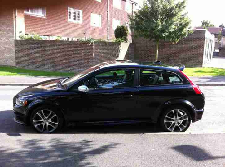 Volvo C30 R DESIGN SPORT 1.8 PETROL BLACK. car for sale